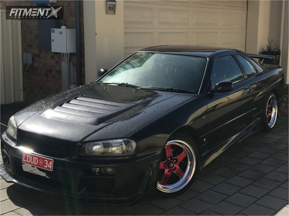 1998 Nissan Skyline R34 with 18x9 Cosmis Racing Xt-005r and Kinforest ...