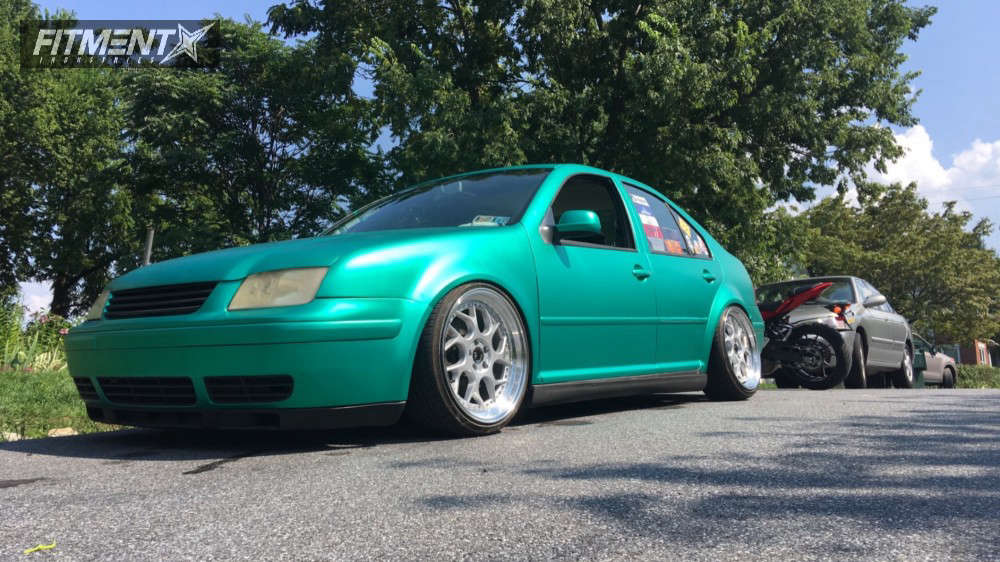 2001 Volkswagen Jetta with 18x8.5 Aodhan Ds01 and Yokohama 215x35 on ...