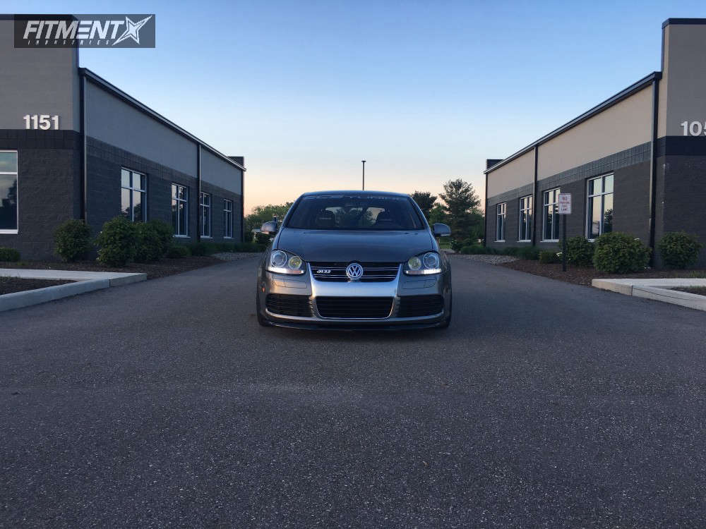 2008 Volkswagen R32 Base with 18x8 Enkei Tenjin and Michelin 225x40 on ...