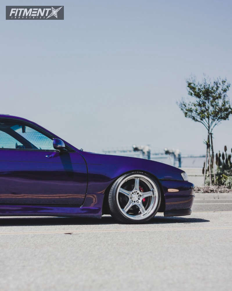 1997 Nissan 240SX with 18x10.5 SSR D5R and Nexen 245x35 on Coilovers ...