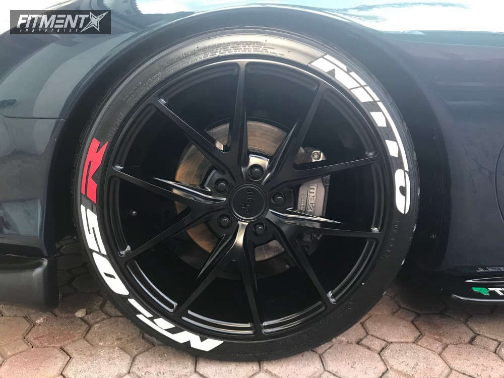 1994 Mazda RX-7 with 18x8 Niche Misano and Nitto 225x40 on Coilovers ...