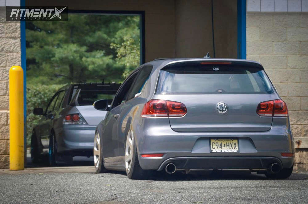 2010 Volkswagen GTI with 18x8.5 AVID1 AV50 and Nitto 225x40 on Air ...