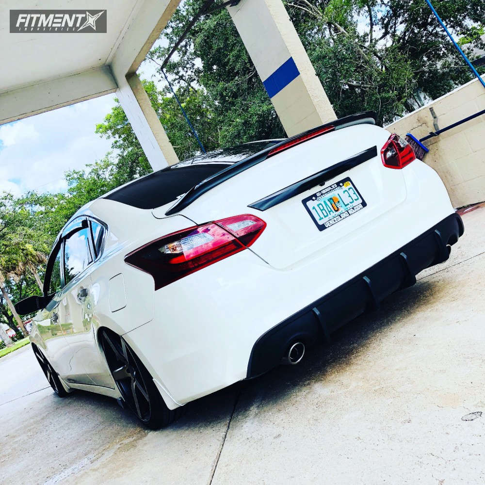 2017 Nissan Altima with 20x8.5 Niche Milan and Nexen 245x35 on Air ...