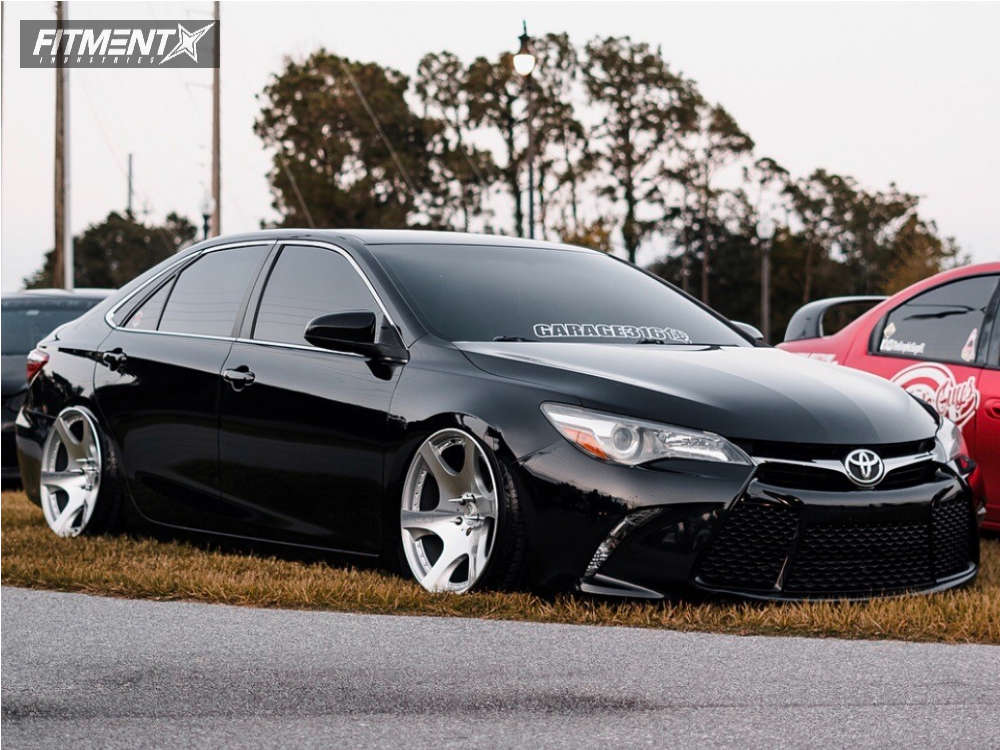 2016 Toyota Camry with 20x10.5 MRR Vp3 and Delinte 225x35 on Air ...
