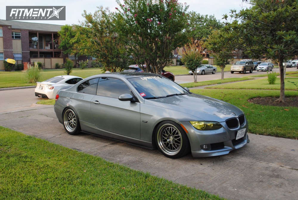 2008 BMW 335i with 18x8.5 ESR Sr01 and Dunlop 225x40 on Coilovers ...