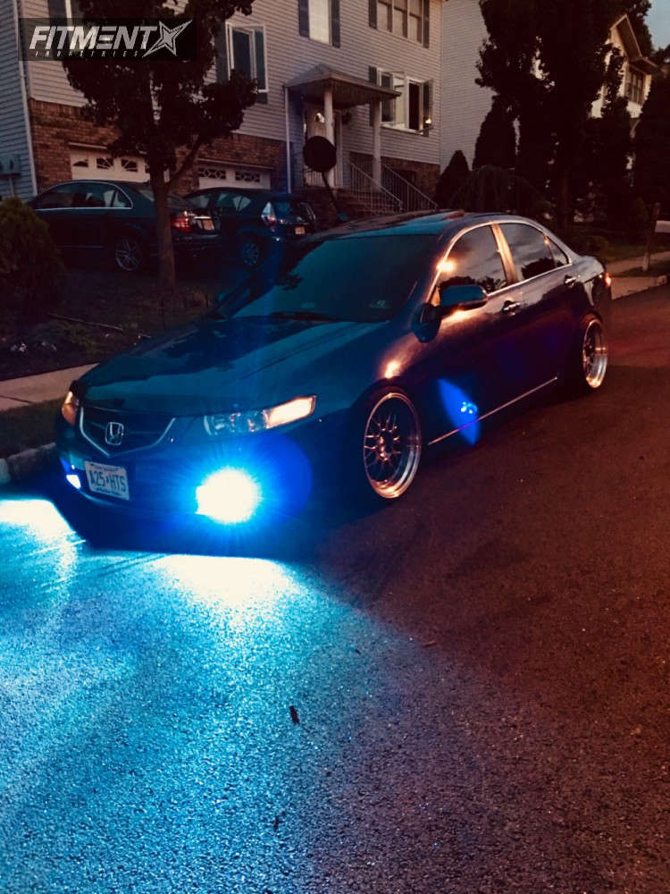 2005 Acura TSX Base with 18x9.5 ESR Sr01 and Achilles 215x35 on ...