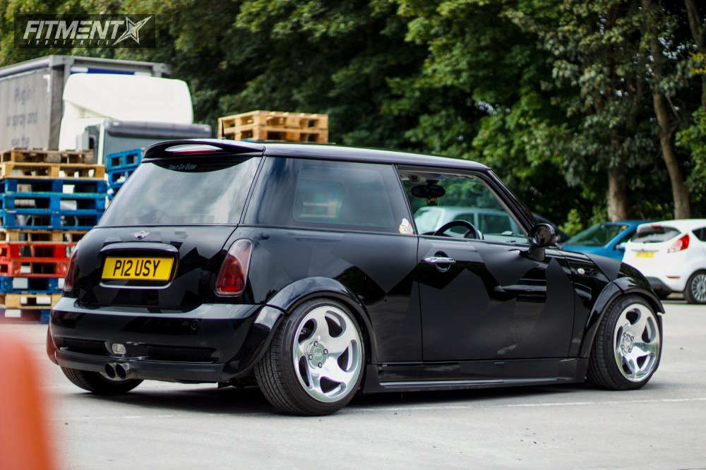 2003 Mini Cooper with 16x9 WatercooledIND Cc10 and Evergreen 195x45 on ...