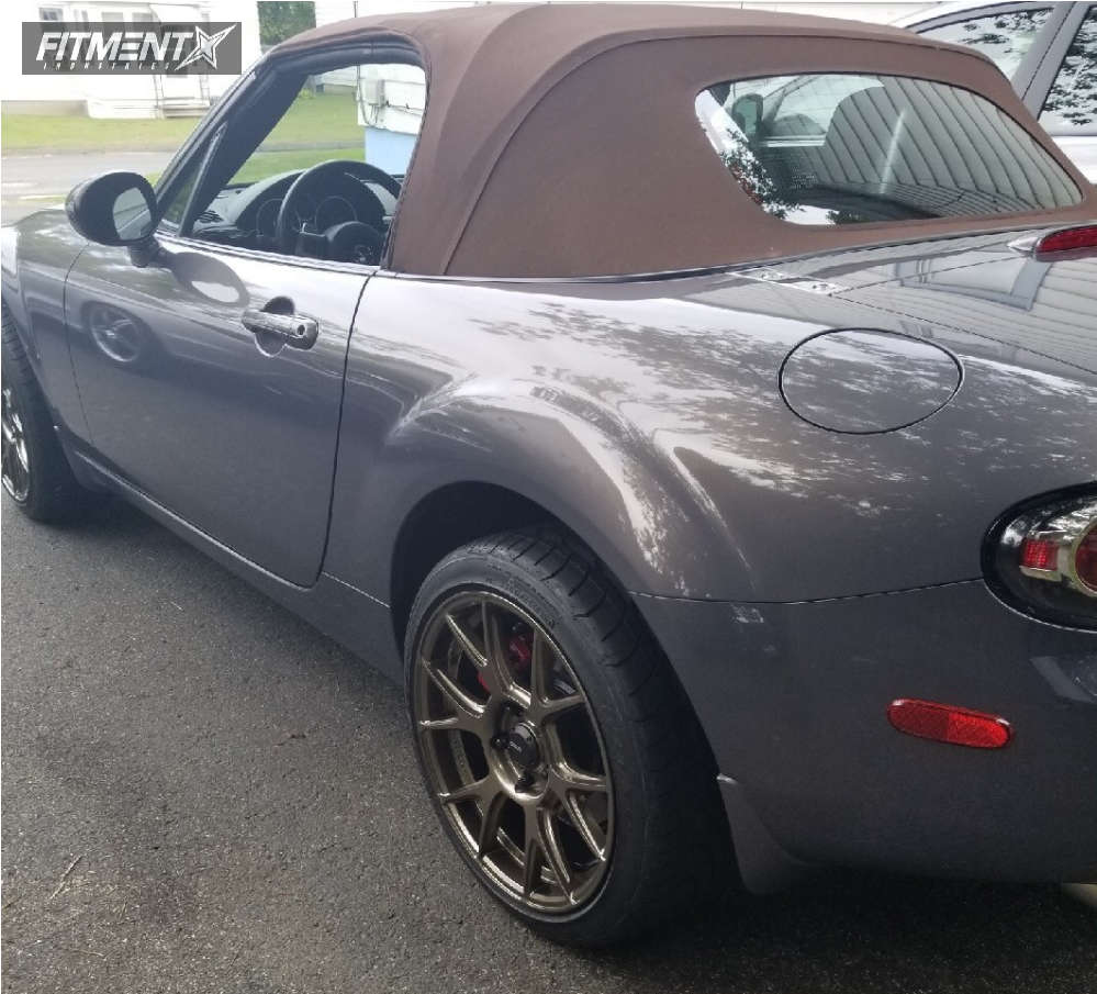2007 Mazda MX-5 Miata Grand Touring with 17x8 Konig Ampliform and Nitto ...