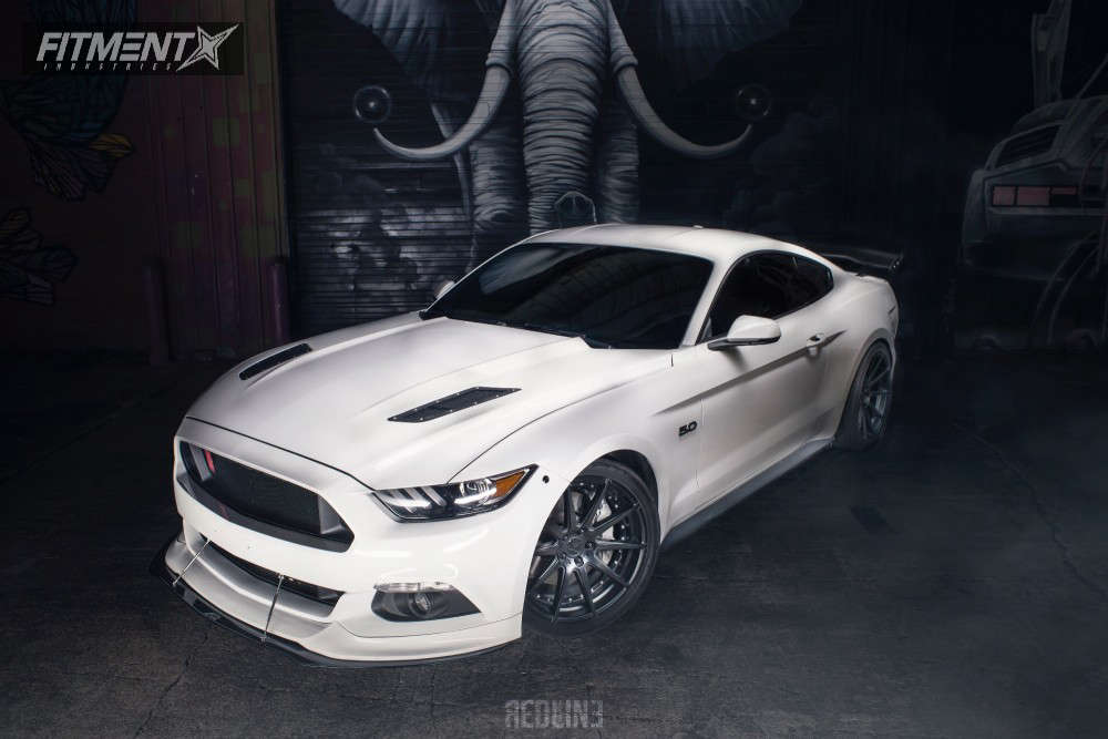 2015 Ford Mustang Shelby GT350 with 20x10 Verde Insignia and Nitto ...