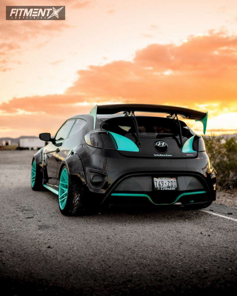 2013 Hyundai Veloster Turbo with 18x9.5 Forgestar F14 and Federal ...