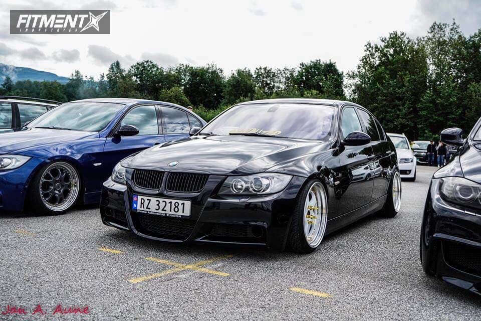 2006 BMW 3 Series Base with 18x9.5 ESR Sr02 and Goodyear 215x35 on ...