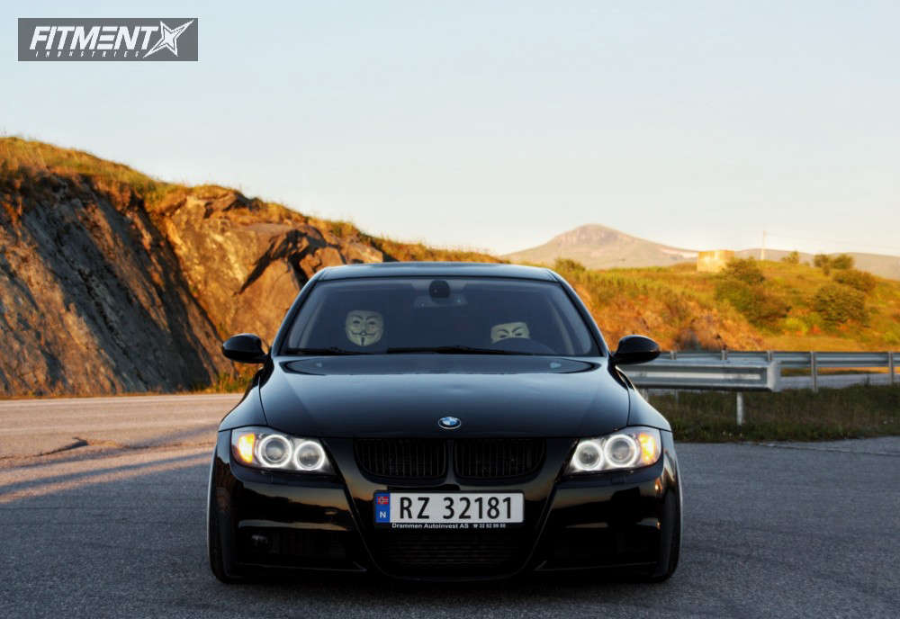 2006 BMW 3 Series Base with 18x9.5 ESR Sr02 and Goodyear 215x35 on ...