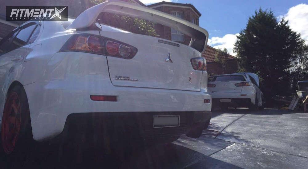 2008 Mitsubishi Lancer Evolution MR with 18x10.5 Rays Engineering TE37 ...