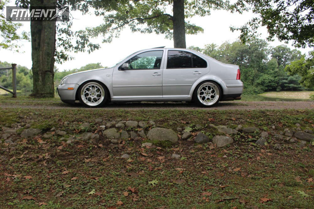 2003 Volkswagen Jetta GLX with 18x8.5 Aodhan Ds01 and Achilles 225x35 ...