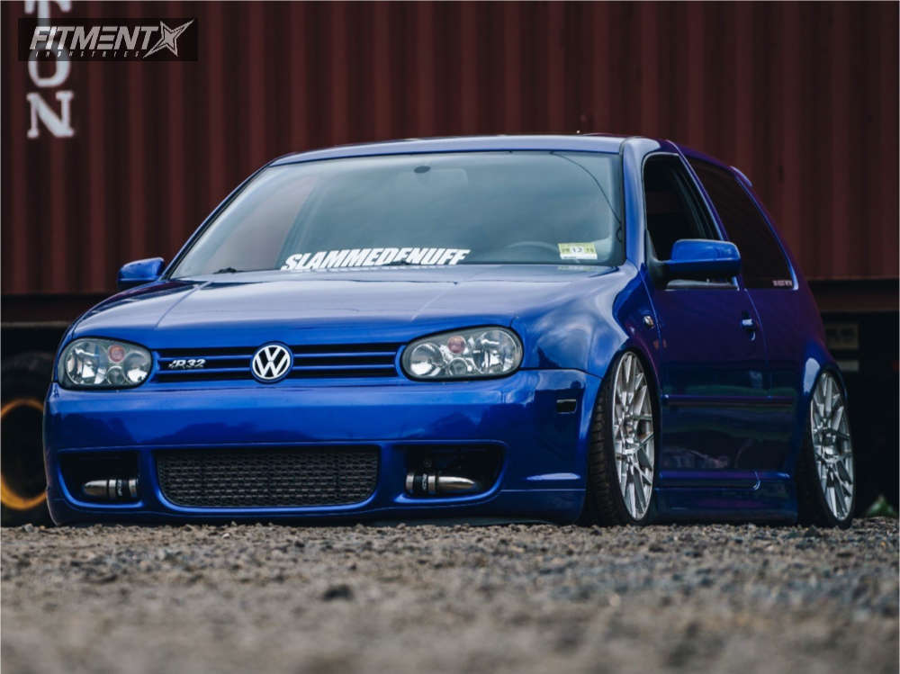 2004 Volkswagen R32 Base with 18x8.5 Rotiform Blq and Continental ...