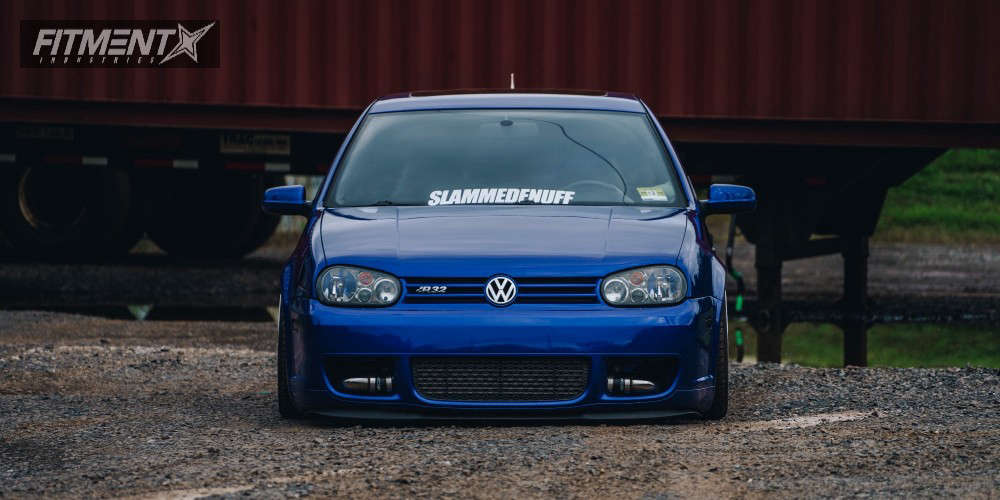 2004 Volkswagen R32 Base with 18x8.5 Rotiform Blq and Continental ...