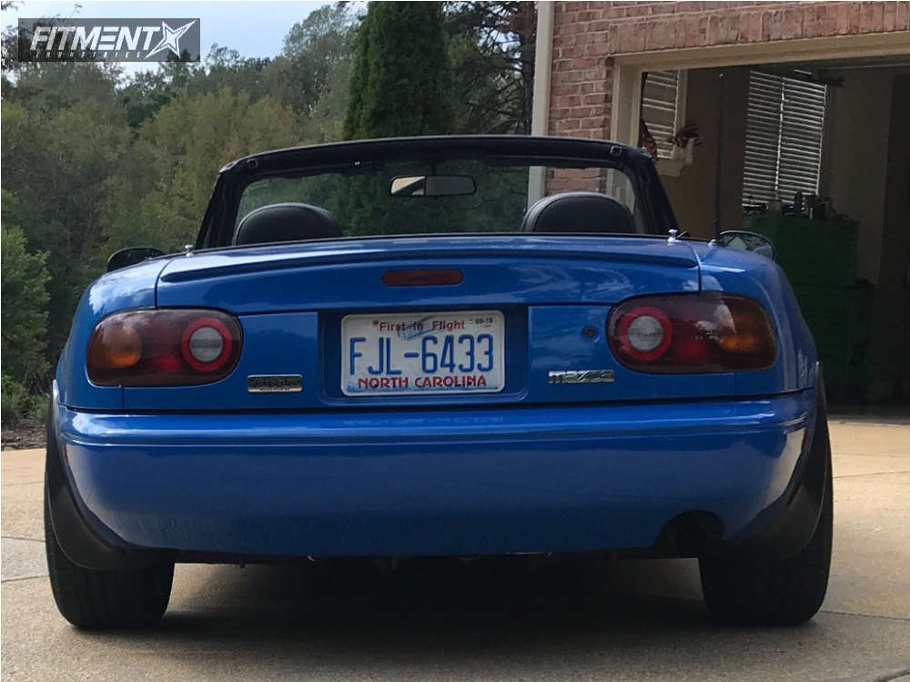 1990 Mazda Miata Base with 15x8 Konig Dial In and Continental 205x50 on ...