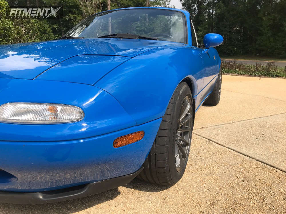 1990 Mazda Miata Base with 15x8 Konig Dial In and Continental 205x50 on ...