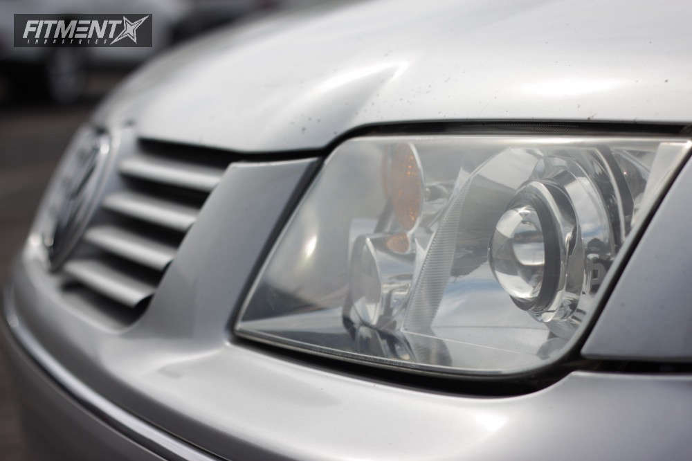 2002 Volkswagen Jetta GLS 4dr Sedan (2.0L 4cyl 4A) with 17x8 Fast ...