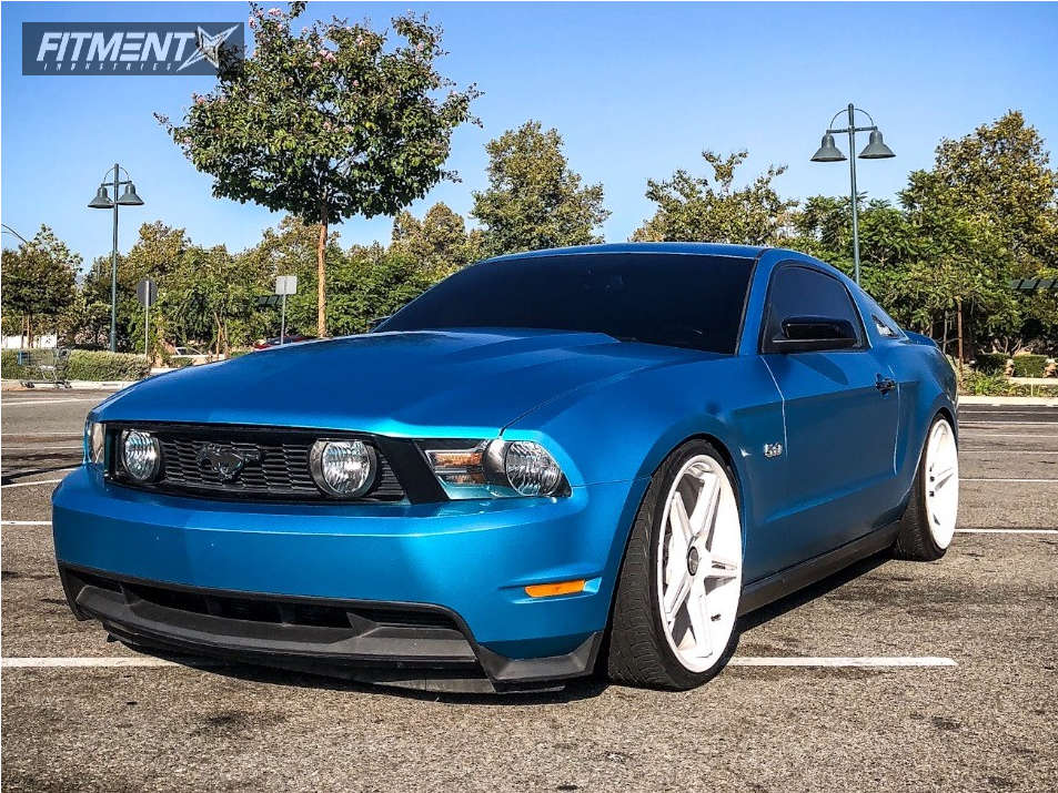 2011 Ford Mustang GT Premium 2dr Coupe (5.0L 8cyl 6M) with 20x9 Concept ...