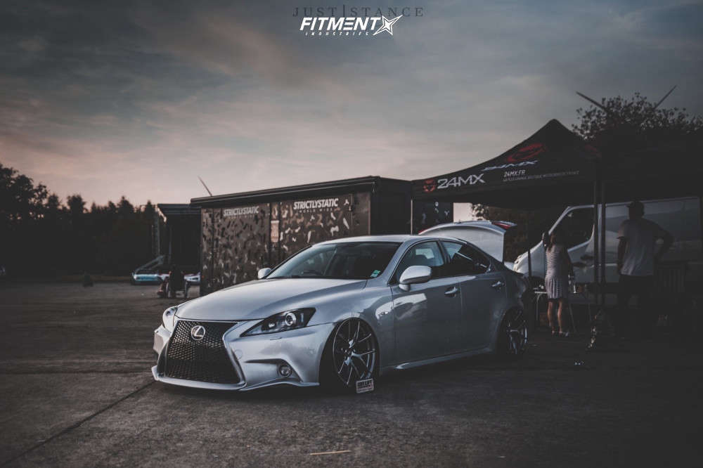 2008 Lexus IS250 4dr Sedan (2.5L 6cyl 6A) with 19x9.5 ESR Rf2 and ...