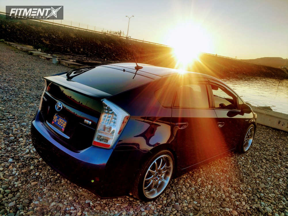 2010 Toyota Prius Base with 18x8 JNC Jnc019 and Achilles 205x40 on ...