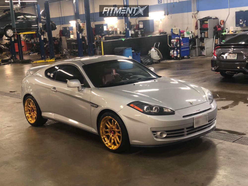 2008 Hyundai Tiburon SE with 18x8.5 Aodhan Ah07 and Hankook 245x45 on ...