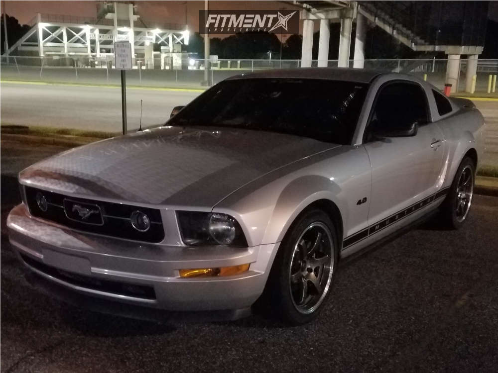 2008 Ford Mustang Base with 18x8.5 Raze R74 and Kumho 245x40 on ...