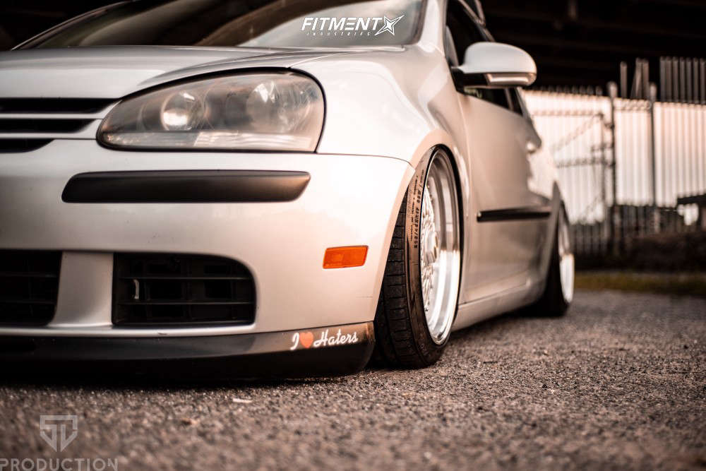 2007 Volkswagen Rabbit 2.5 with 17x8.5 ESR Sr03 and Minerva 205x45 on ...