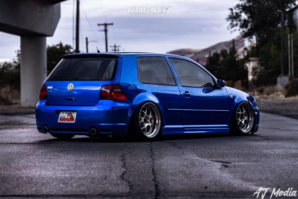 2004 Volkswagen R32 Base with 18x10 Schmidt Vn Lines and Toyo Tires ...