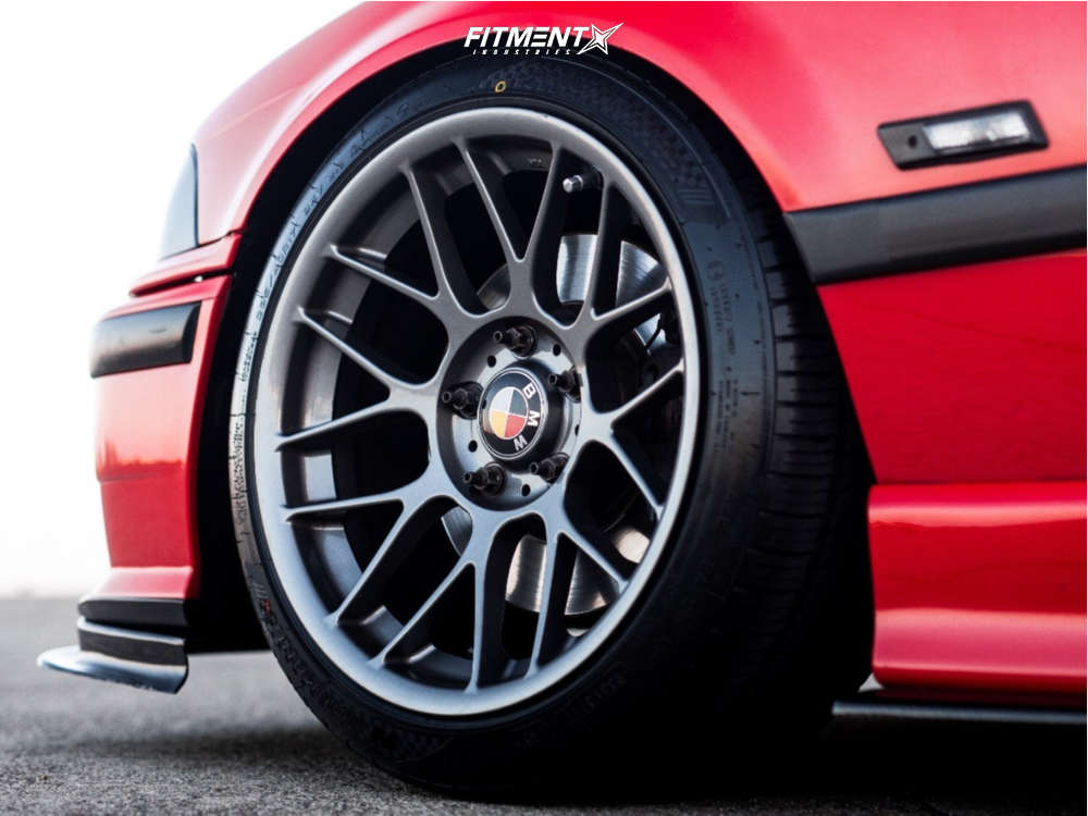 1995 BMW M3 Base with 17x9.5 Apex Arc-8 and Michelin 235x40 on ...