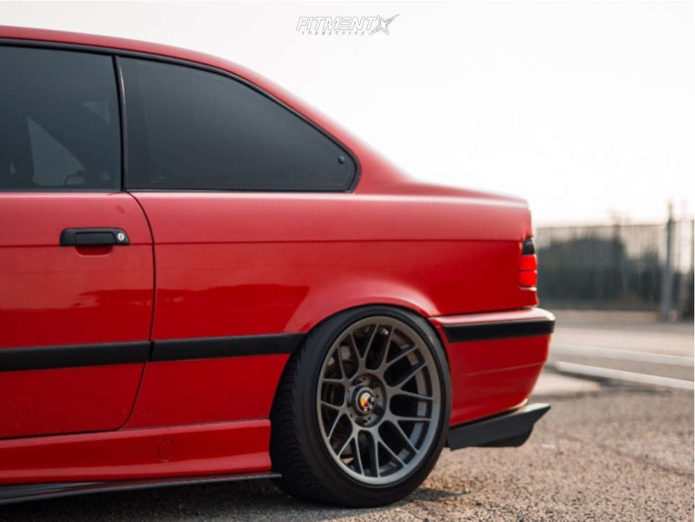 1995 BMW M3 Base with 17x9.5 Apex Arc-8 and Michelin 235x40 on ...