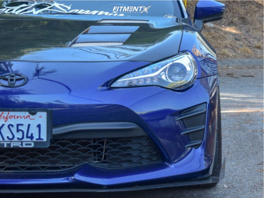 2017 Toyota 86 Base with 18x9.5 Rays Engineering 57DR and Michelin ...