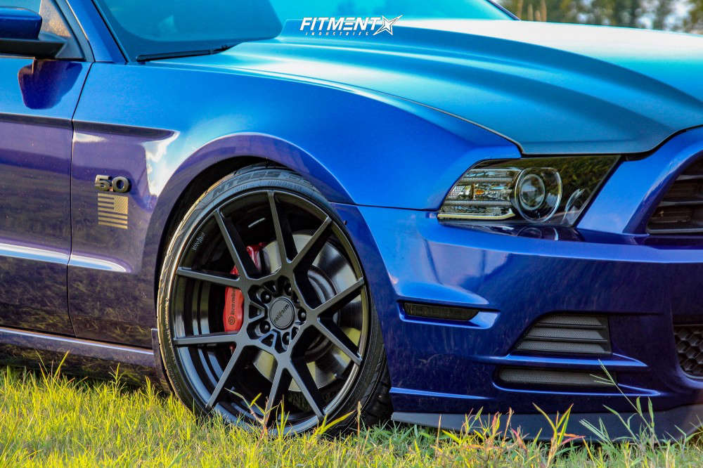 2014 Ford Mustang GT with 20x9.5 Rotiform Kps and Nitto 255x35 on ...