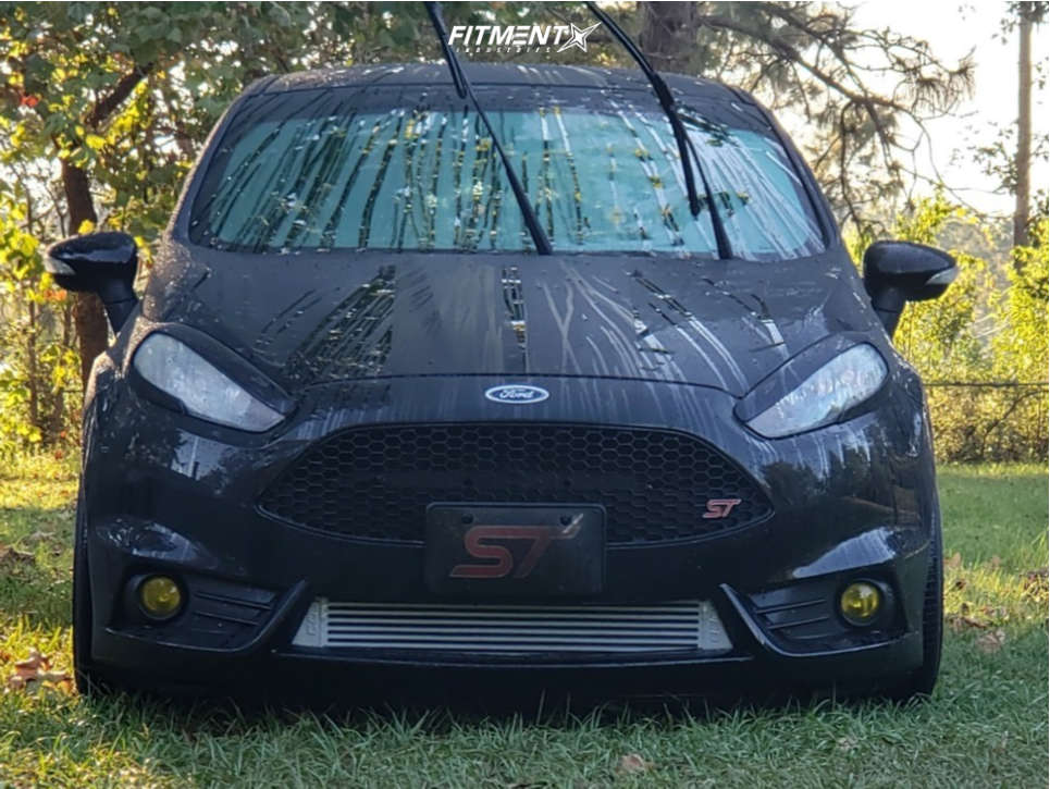 2016 Ford Fiesta ST with 17x8 Rota Grid and Hankook 205x40 on Lowering ...
