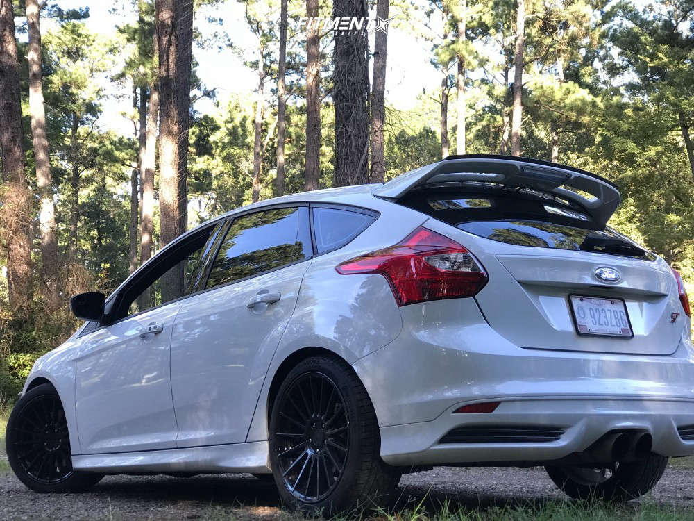 2013 Ford Focus ST with 18x8.5 TSW Luco and Continental 235x40 on Coilovers | 504900 | Fitment ...