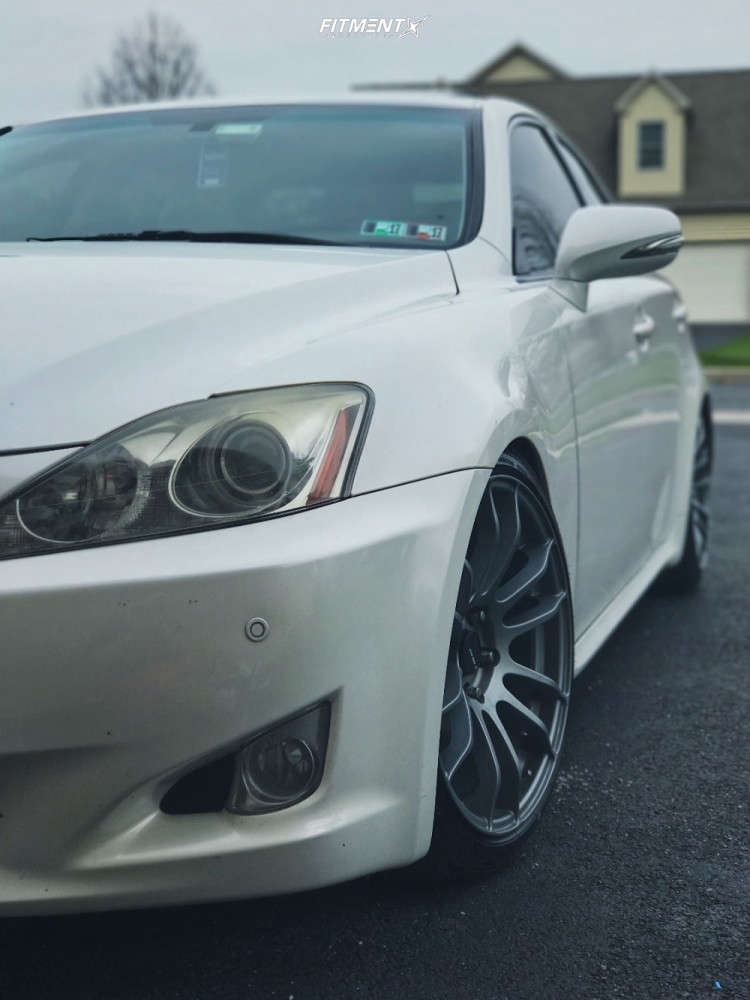 2009 Lexus IS250 Base with 18x8.5 AVID1 AV20 and Hankook 225x40 on ...