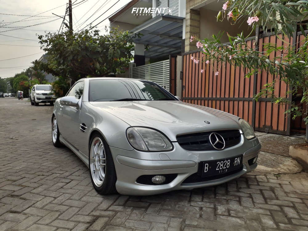 1999 Mercedes-Benz SLK230 Kompressor with 17x7.5 SSW S165 and Hankook 225x45 on Lowering Springs ...