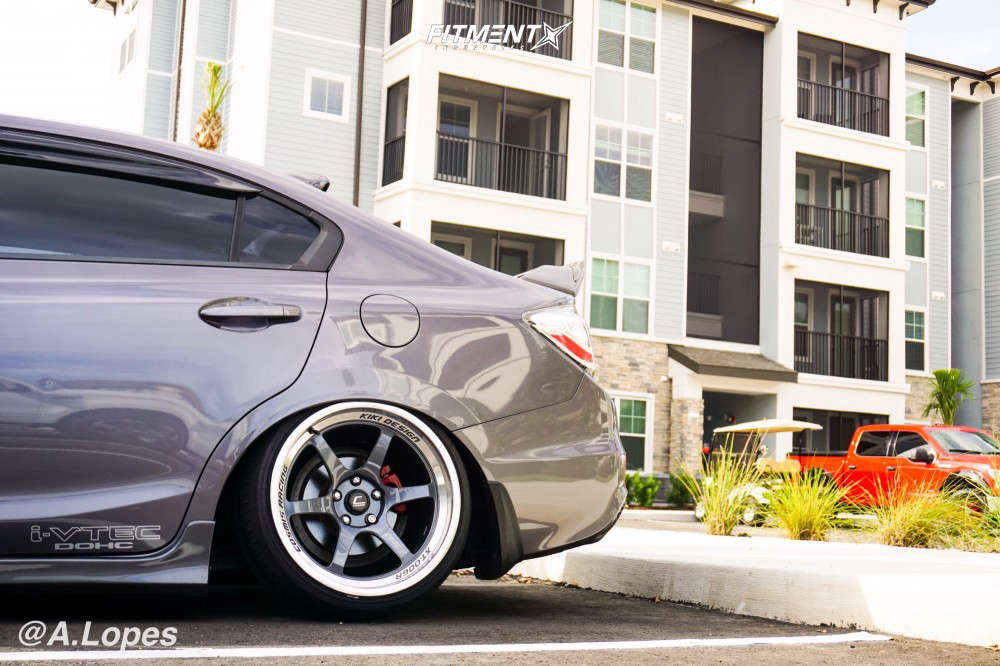2014 Honda Civic Si with 18x9.5 Cosmis Racing XT-006R and Lionhart ...