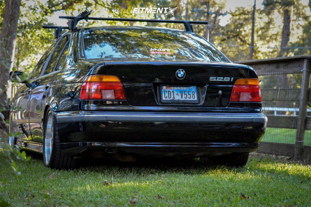 2000 BMW 528i Base with 17x8 BBS Rc090 and Michelin 235x45 on Coilovers ...