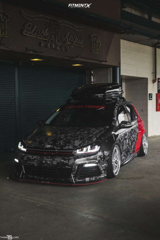 2011 Volkswagen Golf Trendline with 19x10 Rotiform Vda and Toyo Tires ...