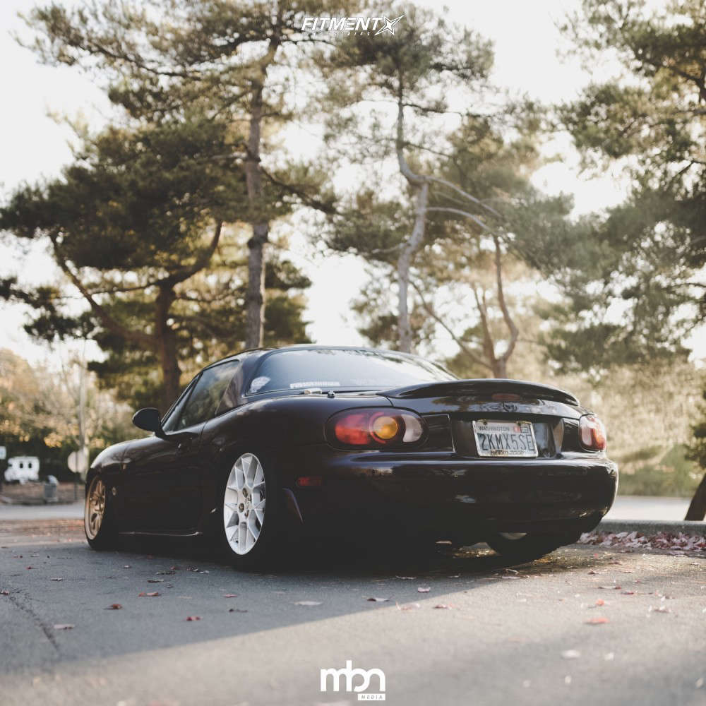 2000 Mazda MX-5 Miata Base with 15x8 949 Racing 6UL and Toyo Tires ...