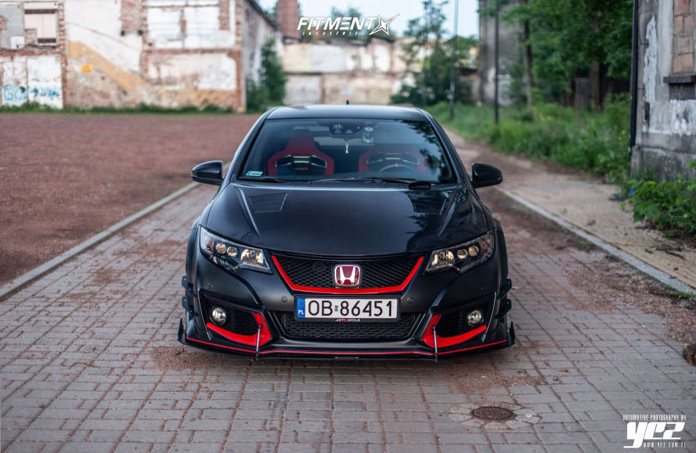 2015 Honda Civic SE with 19x8.5 BC Forged HB-Z10 and Michelin 235x35 on Lowering Springs ...