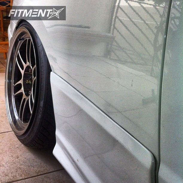 2006 Honda Civic Si with 18x9.5 Enkei RPF1 and Nankang 215x40 on ...