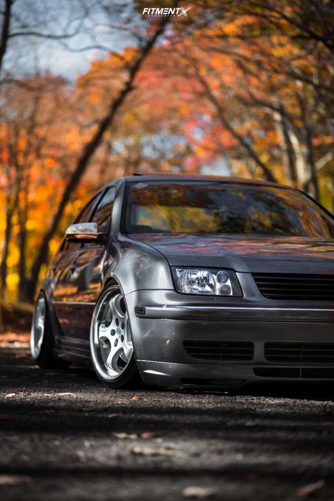 2004 Volkswagen Jetta GLI 1.8T 4dr Sedan (1.8L 4cyl Turbo 6M) with 18x8 ...