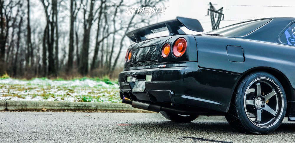 1999 Nissan Skyline R34 Base with 18x10.5 Varrstoen Es9 and Hankook ...
