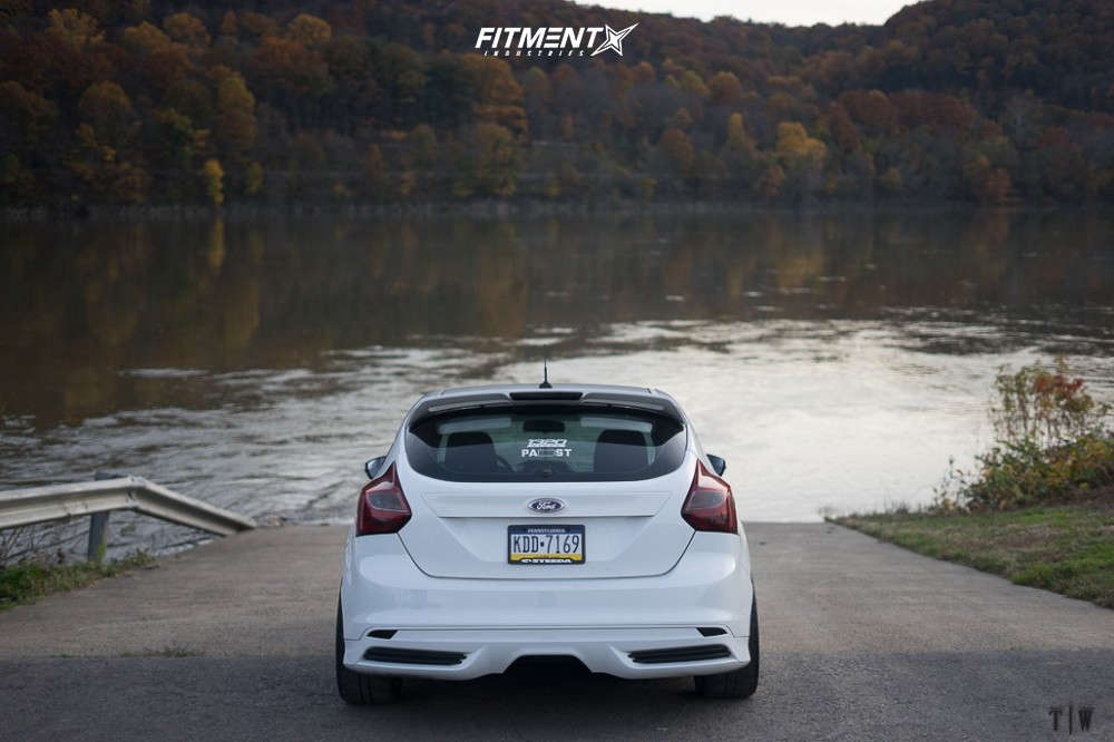 2013 Ford ST Base with 18x9 MST Mt01 and Achilles 235x35 on Coilovers ...