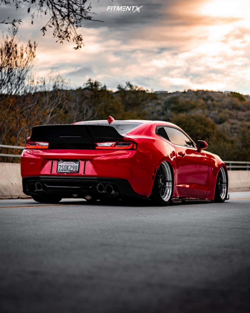 2016 Chevrolet Camaro SS with 20x9 ESR Sr01 and Nitto 275x30 on Air ...