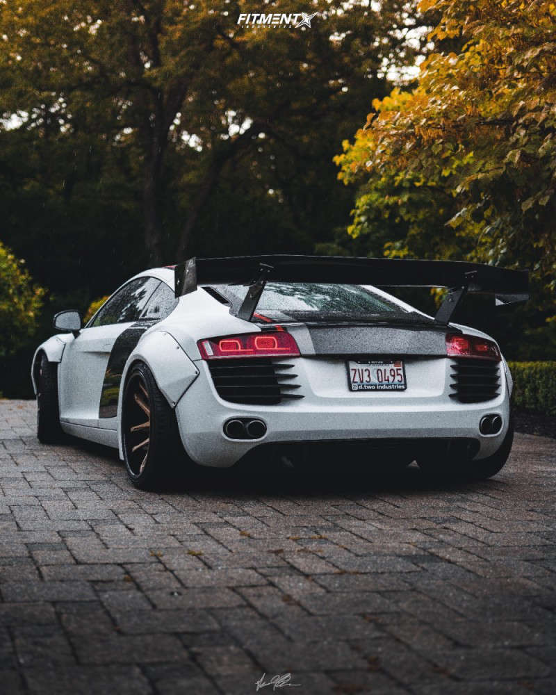 2008 Audi R8 Base with 20x9 Rotiform Sna and Toyo Tires 245x30 on Air ...