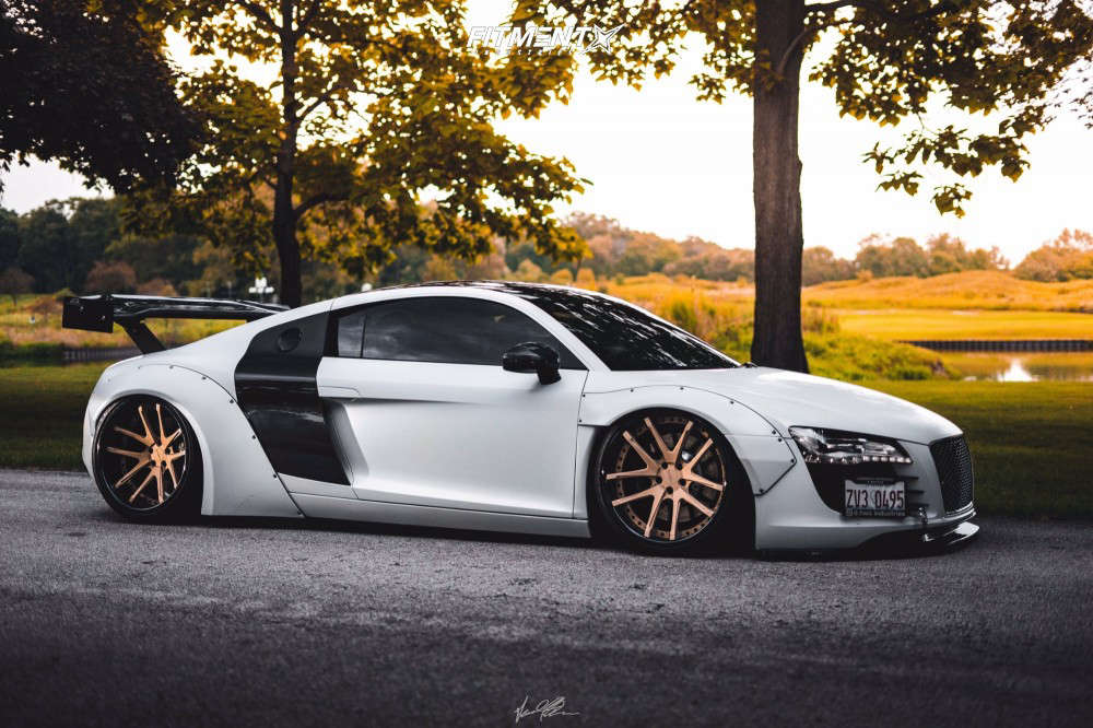 2008 Audi R8 Base with 20x9 Rotiform Sna and Toyo Tires 245x30 on Air ...